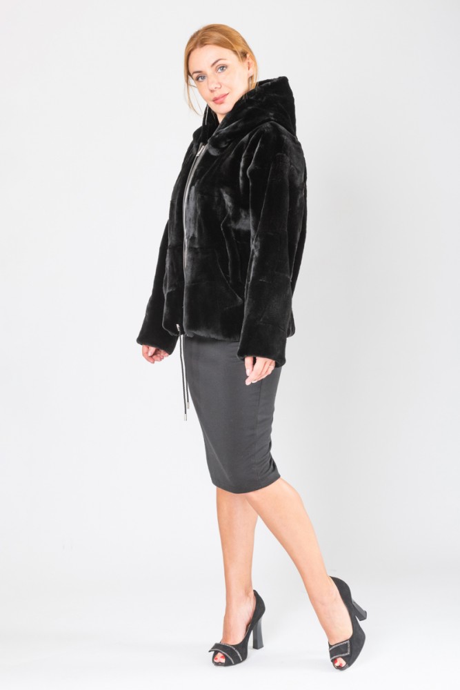 Vendita online pellicce artigianali di visone - Pellicceria Serra (2)